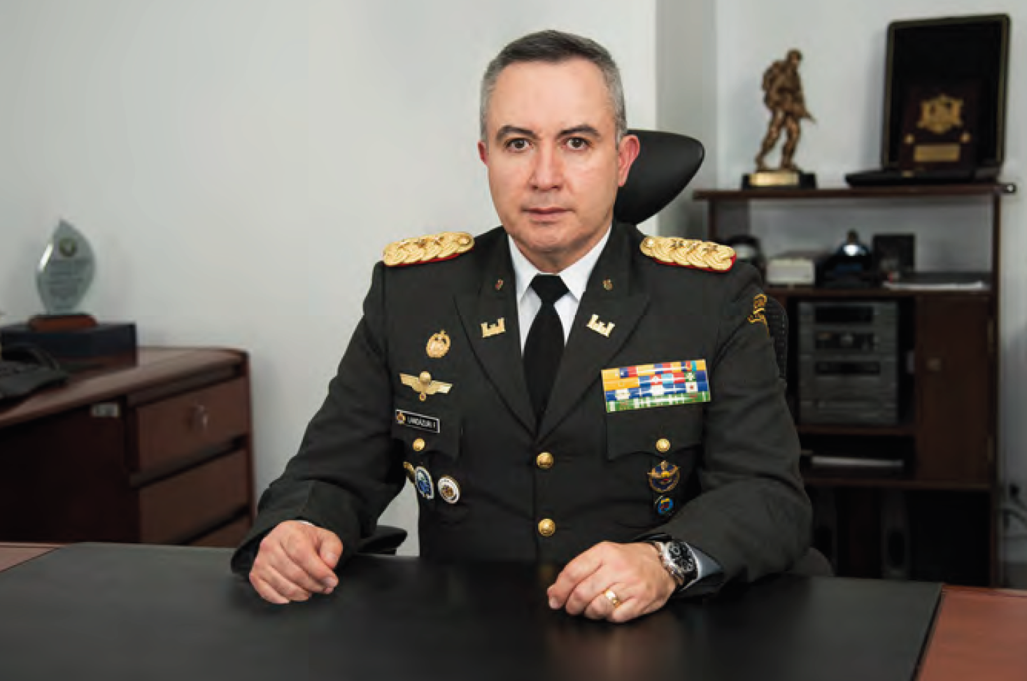 director-general-landazuri : ISSFA