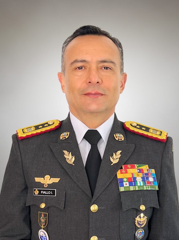 Dirección General : ISSFA